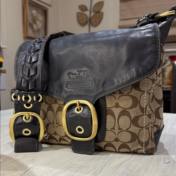 Coach | Bags | Coach Bleeker Flap Black And Tan Signature Buckle Bag ...